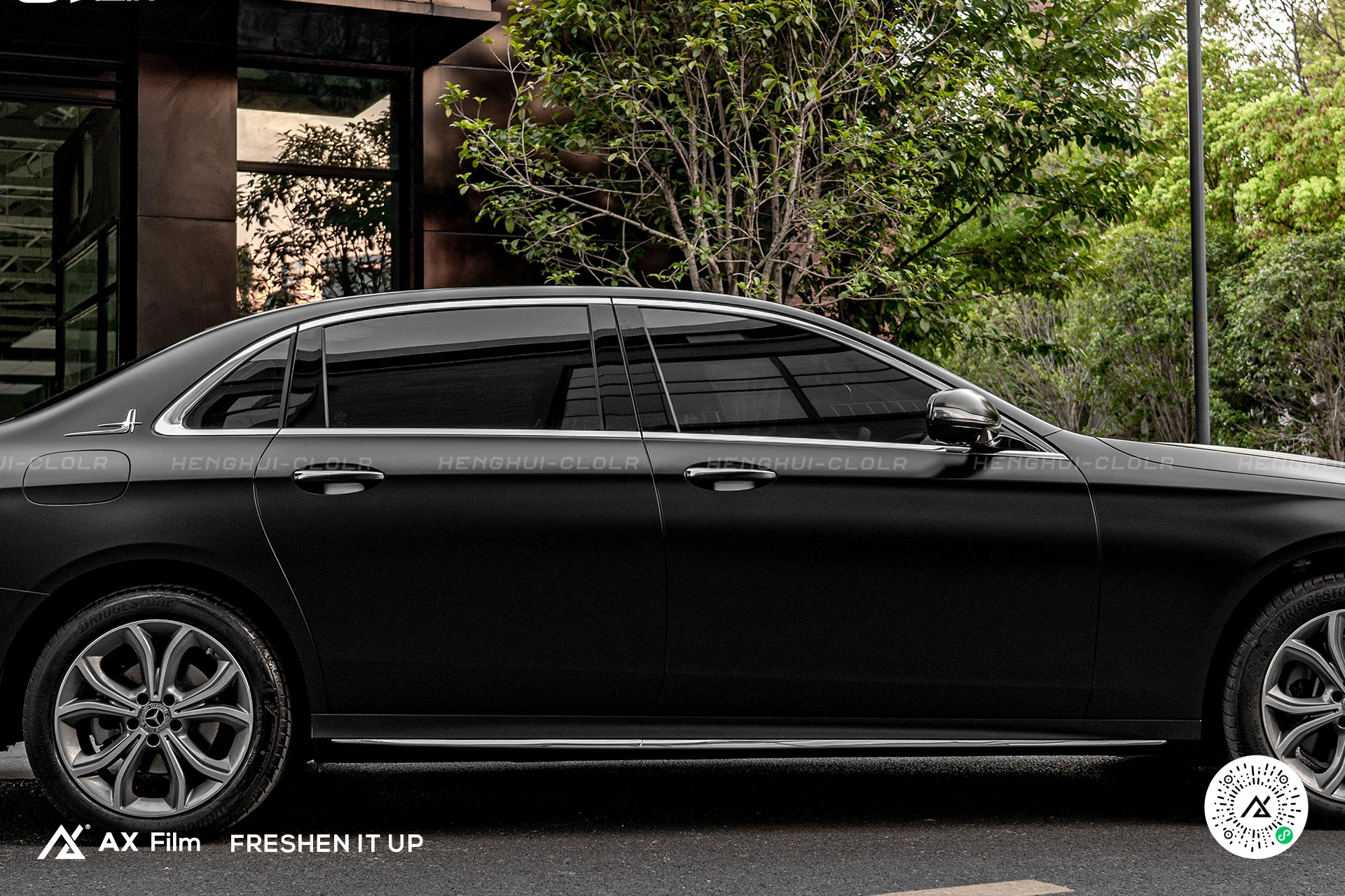 奔驰E300L - 磨砂黑