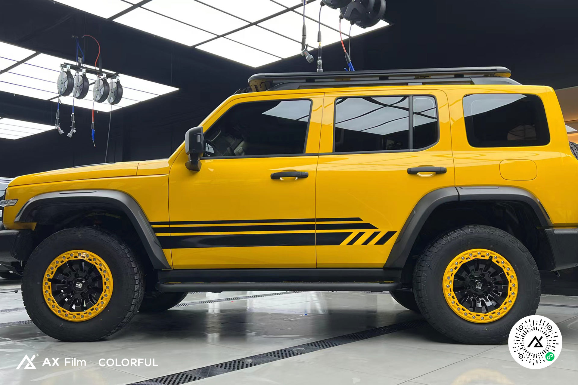 WEY坦克300 - 高亮深黄