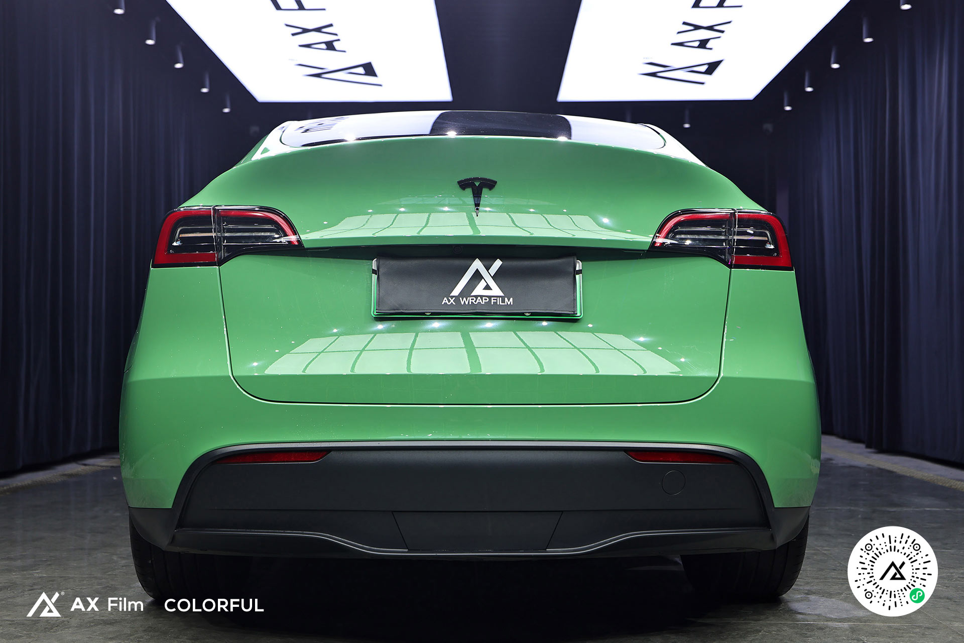 特斯拉Model Y - 鎓绿